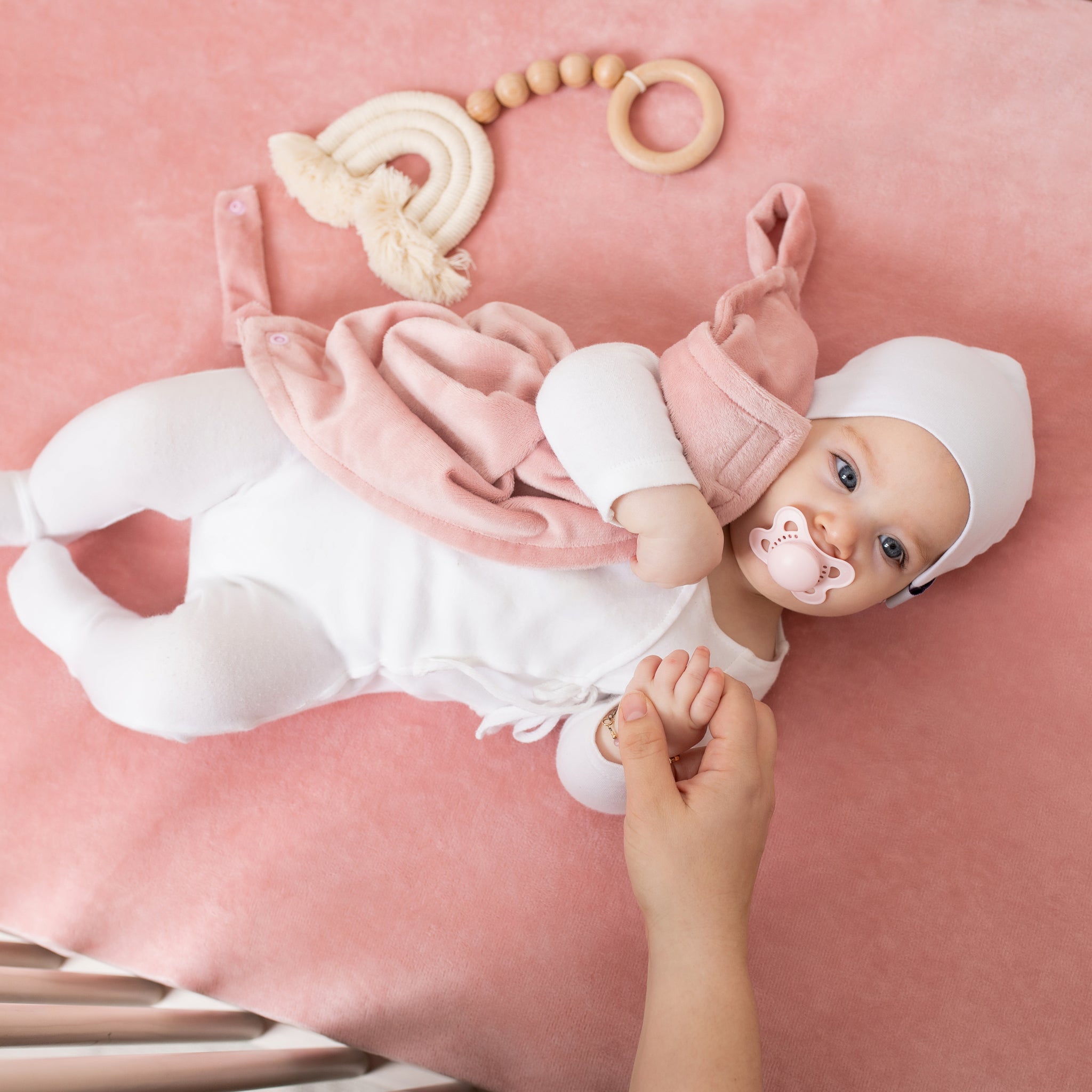 Crib Sheet ~ DUSTY PINK – Swaddle Bee